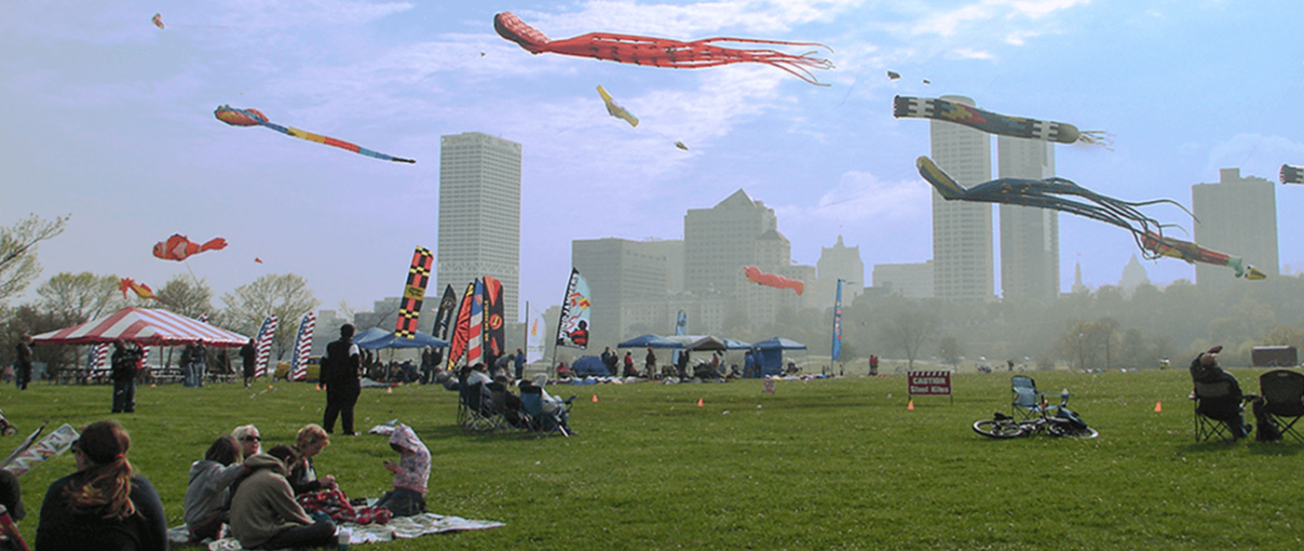 Milwaukee Kite Party The Wisconsinbly Co.